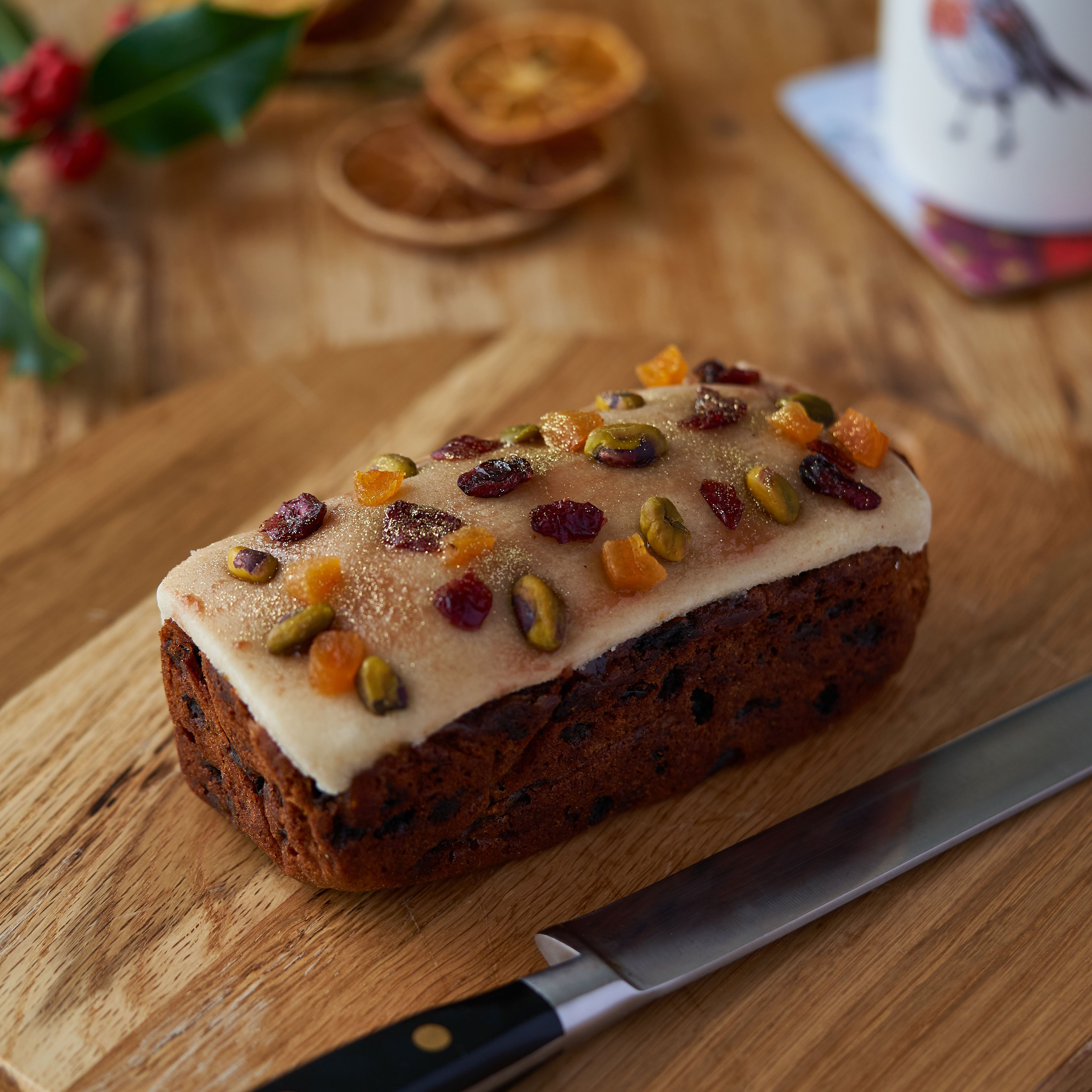 Christmas Cake (1lb Loaf Cake) - Yumbles.com