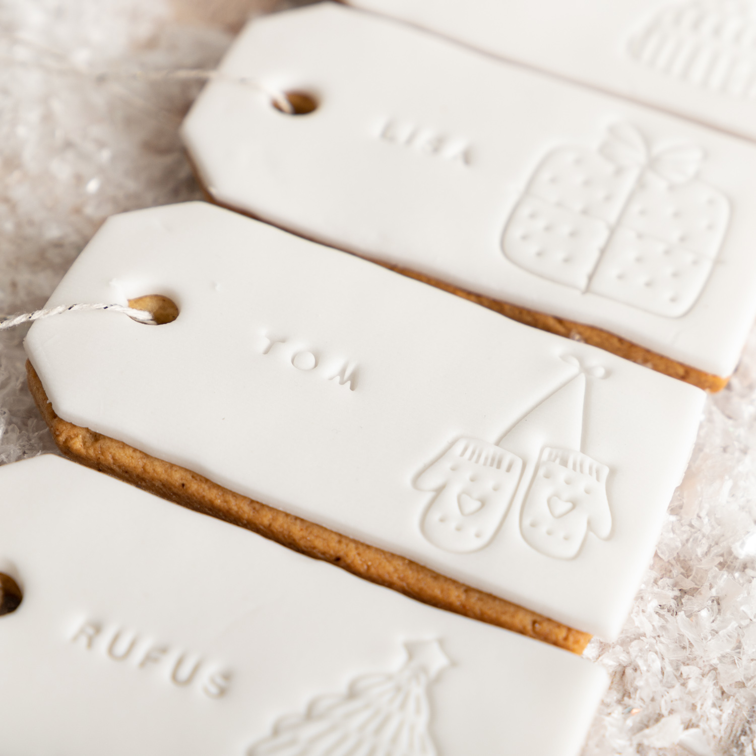 Edible Christmas Place Settings/Gift Tag Biscuits - Set of 12 (white ...