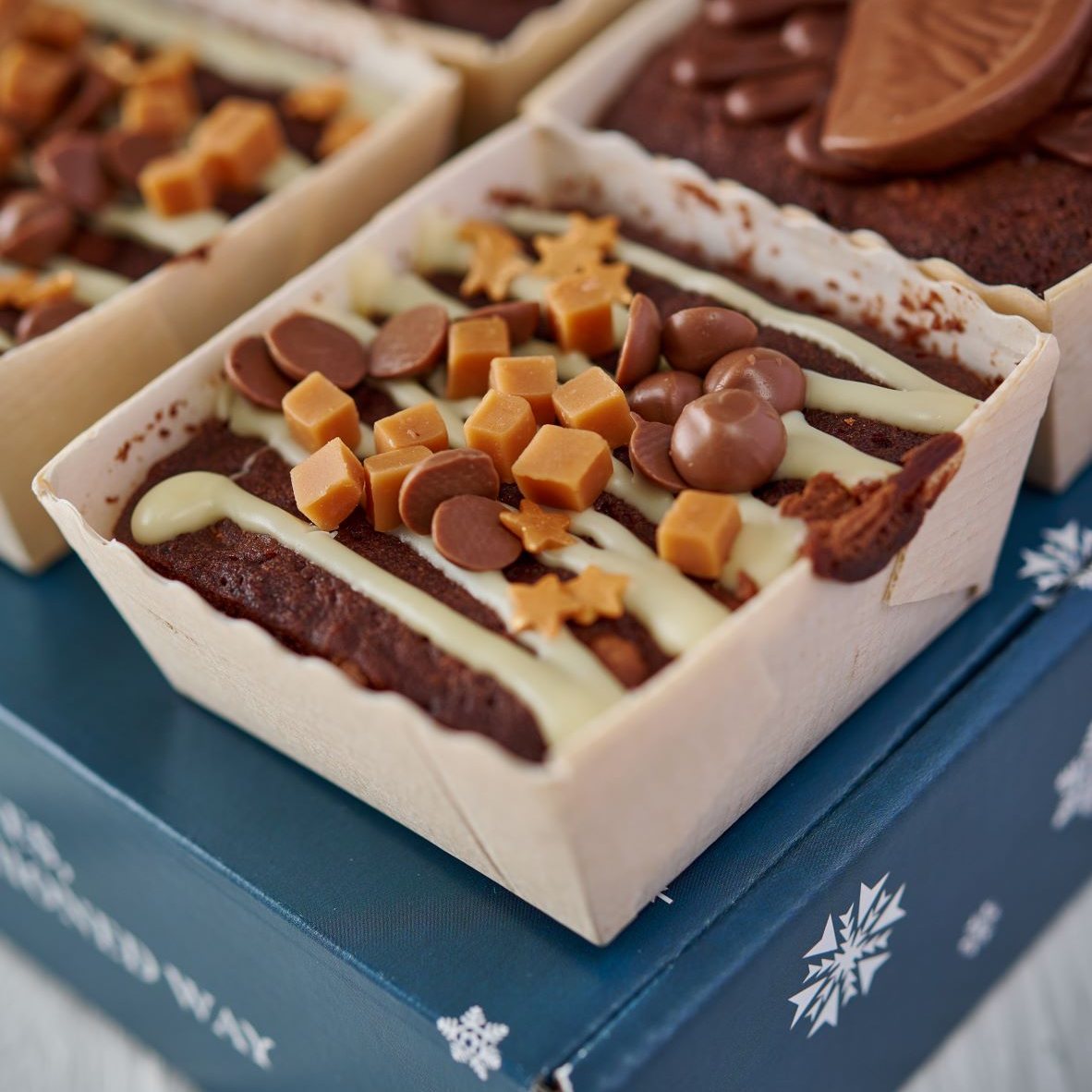 Artisan Twelve Chocolate Cakes of Christmas - Yumbles.com