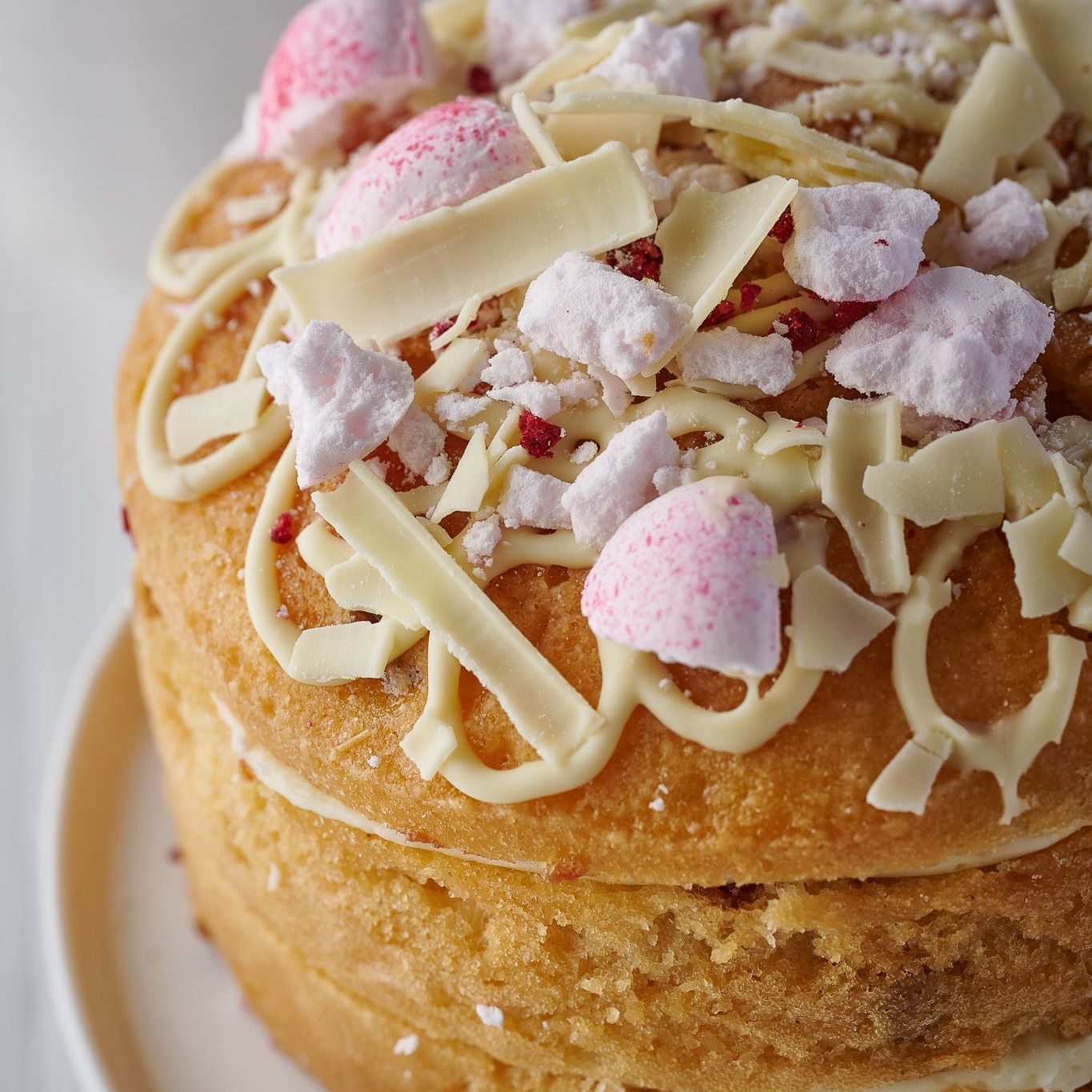 Eton Mess Sponge Cake - 6 inch - Yumbles.com