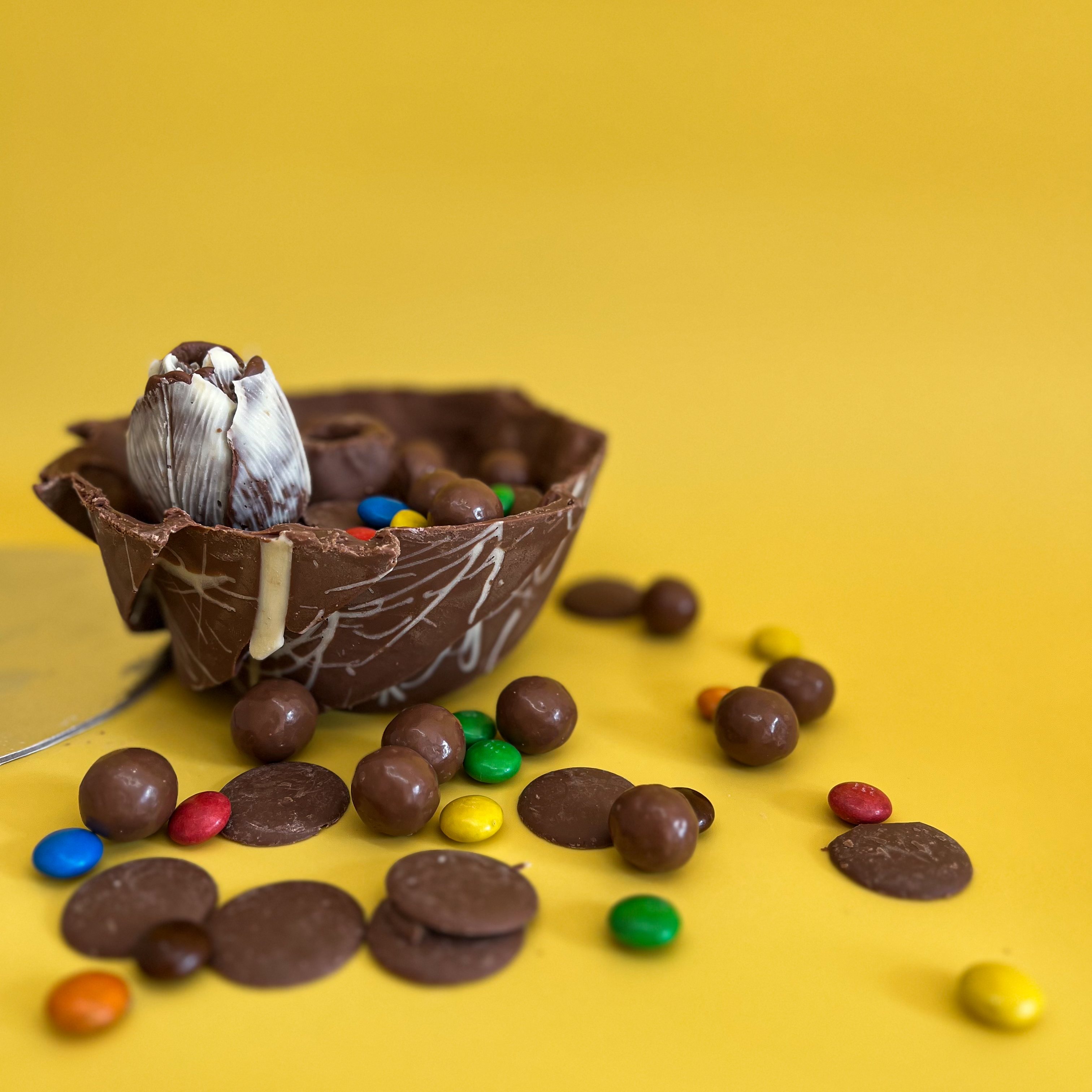 Spiral Tulip Chocolate Cake And Hidden Sweets - Yumbles.com