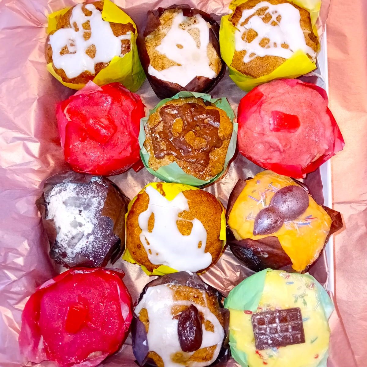 Vegan Cupcake/Muffin Selection Box - Muffin Mystery Box (Selection of 6 ...