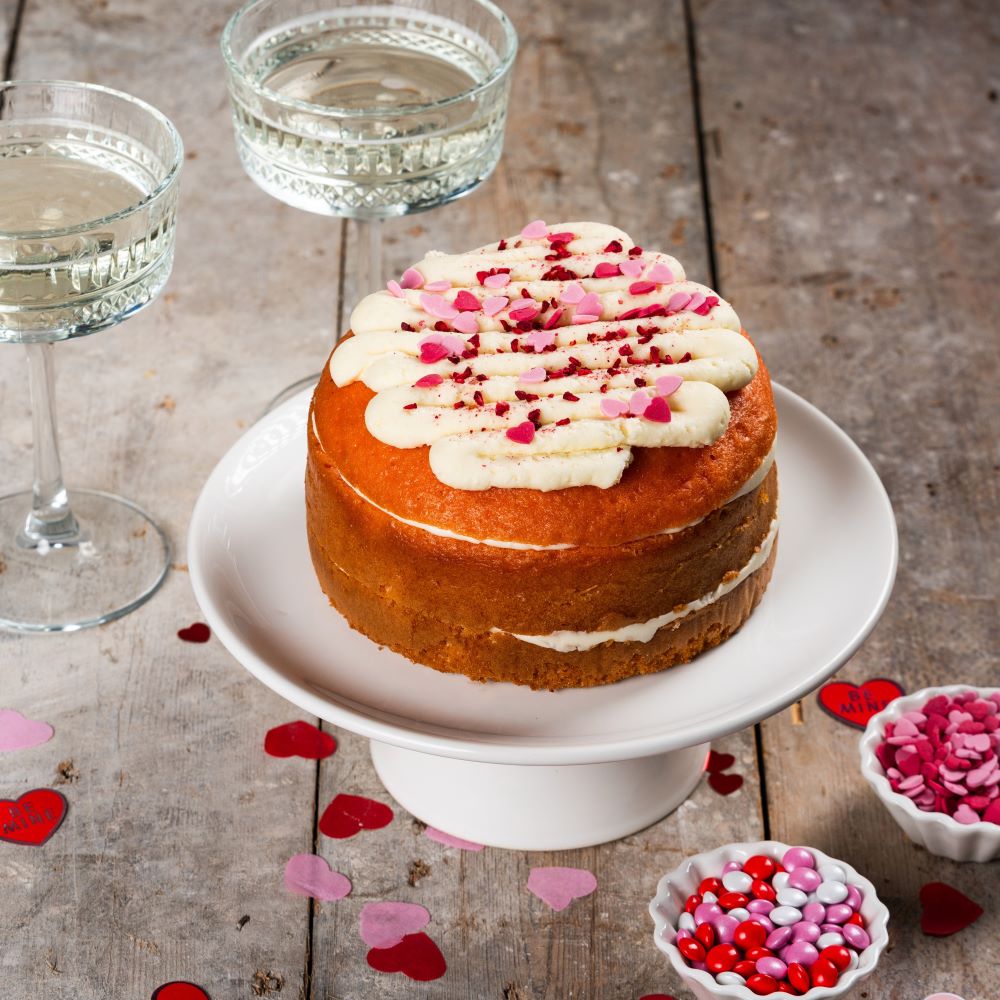 Valentine's Victoria Sponge - Yumbles.com