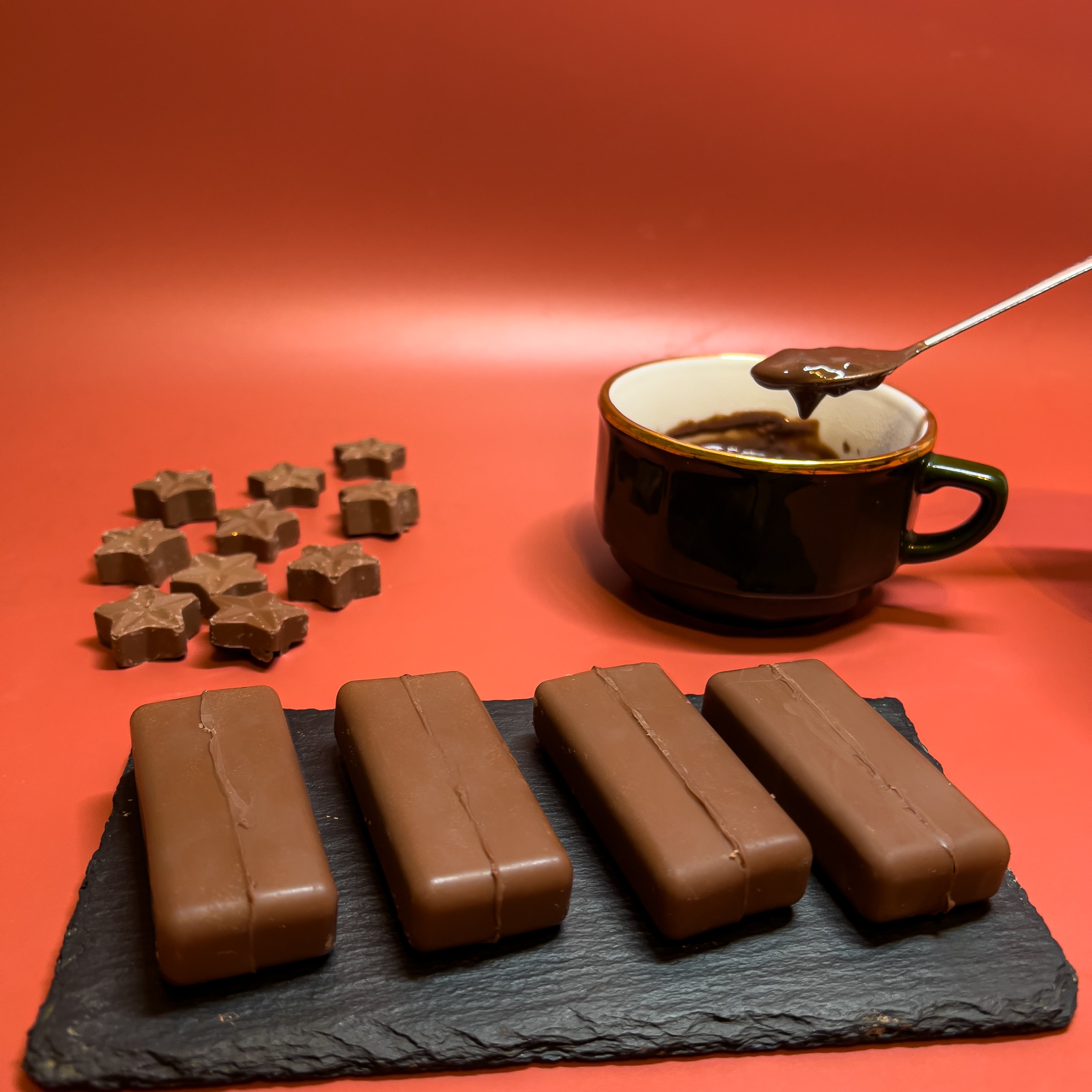 4 Velvet Hot Chocolate Batons - Yumbles.com