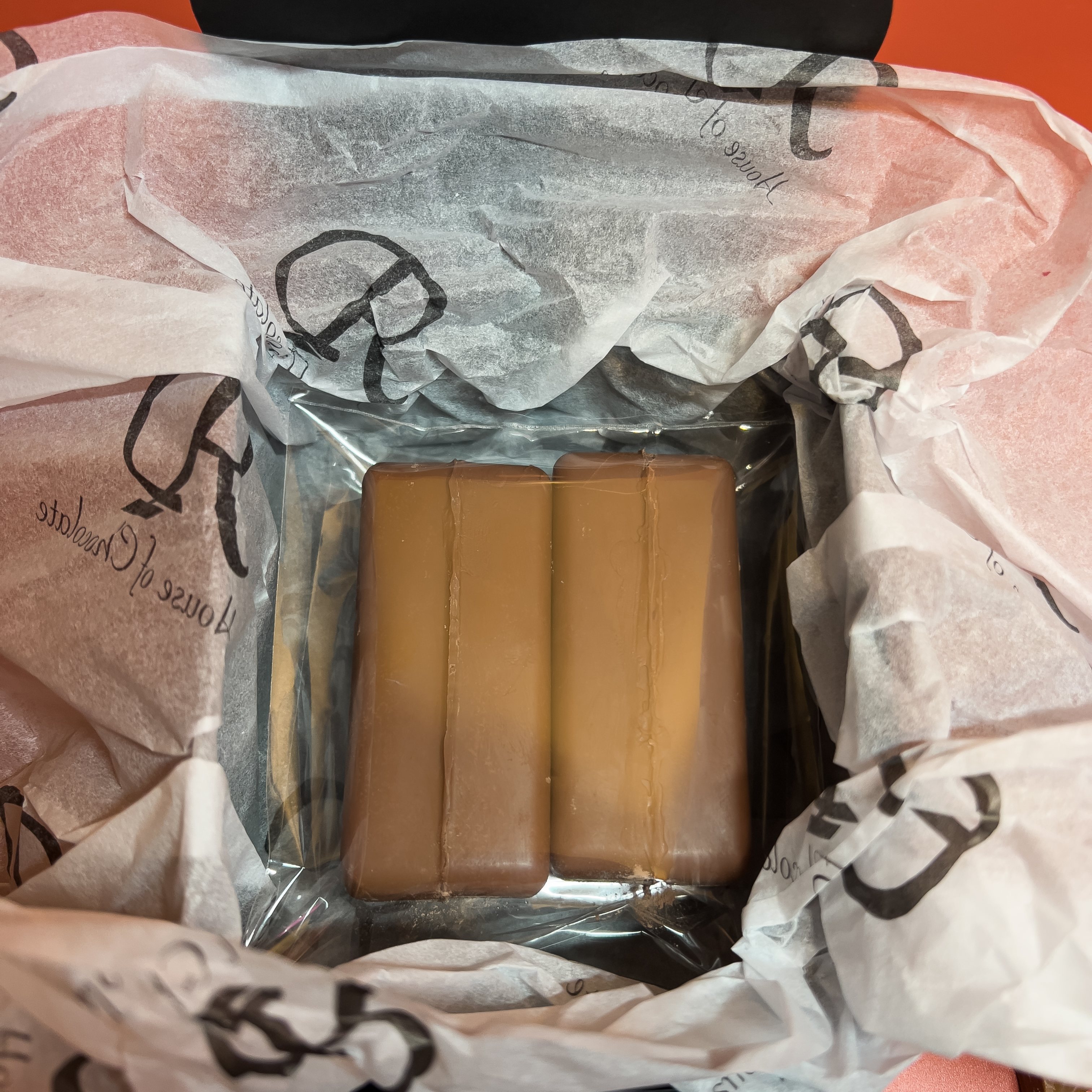 4 Velvet Hot Chocolate Batons - Yumbles.com