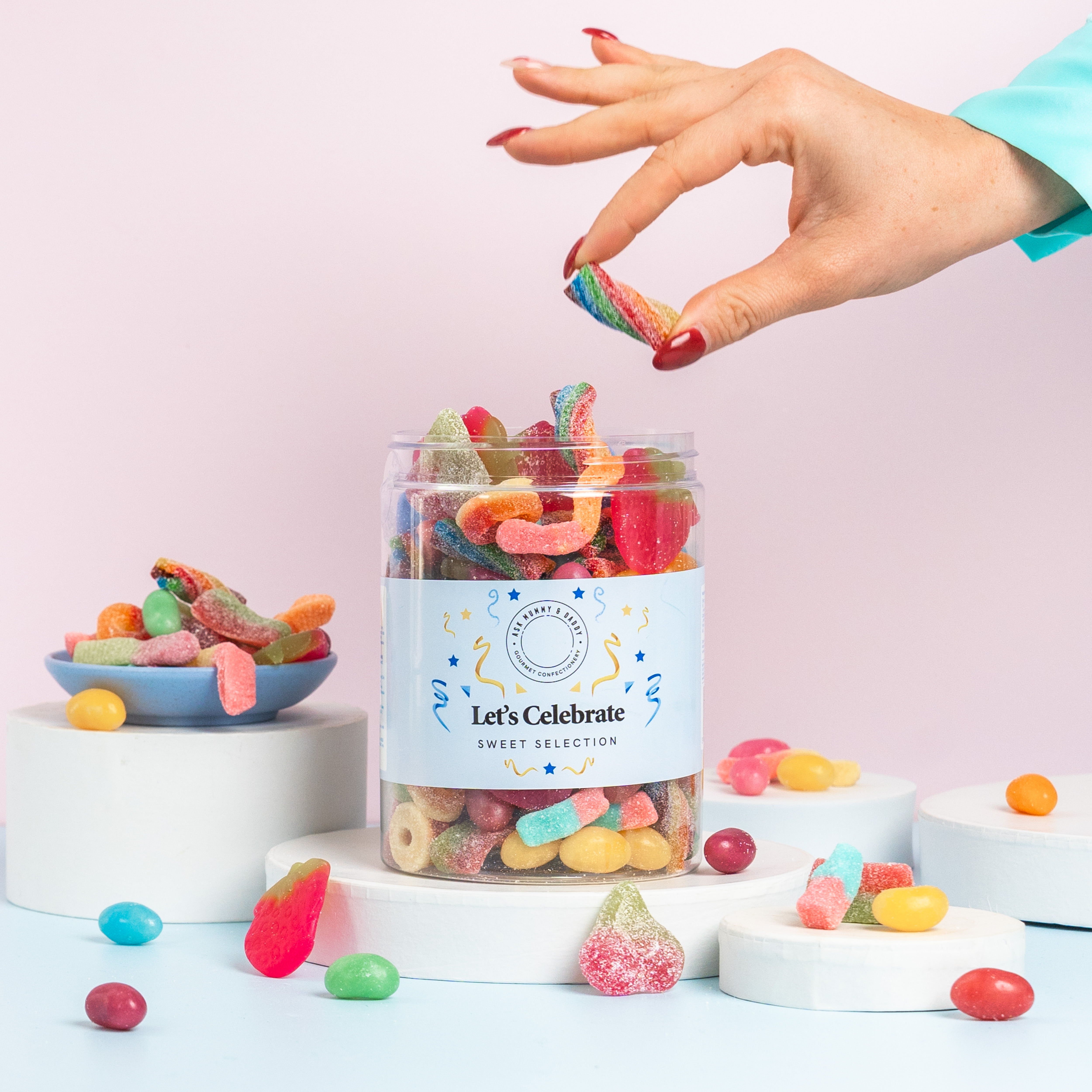 Let's Celebrate Share Tub Sweet Selection - Yumbles.com