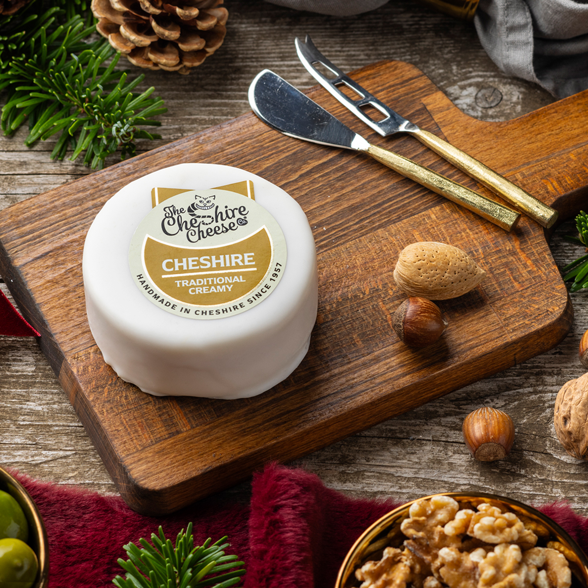 'Perfect Companions' Port & Cheese Gift Hamper - Yumbles.com