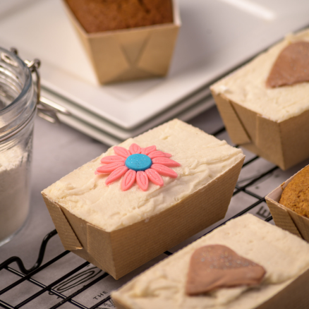 Selection Box – 7 Mini Gluten-Free Loaf Cakes - Yumbles.com