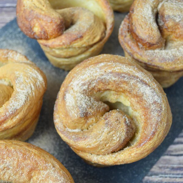 6 Cinnamon Cornish Cruffins - Yumbles.com