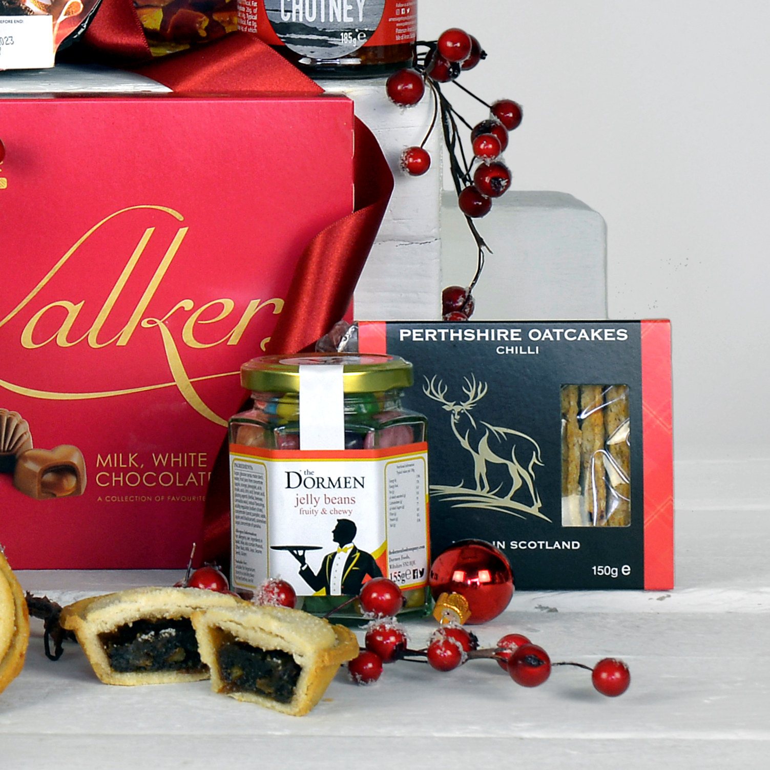 Christmas Cheer Hamper - Yumbles.com