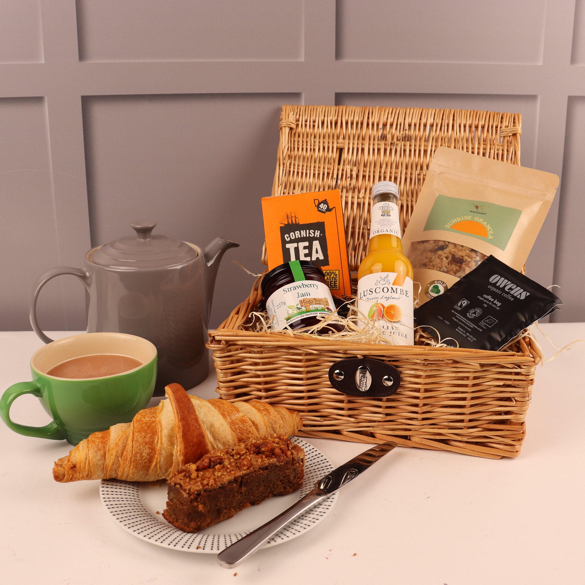 The Breakfast Hamper - Yumbles.com