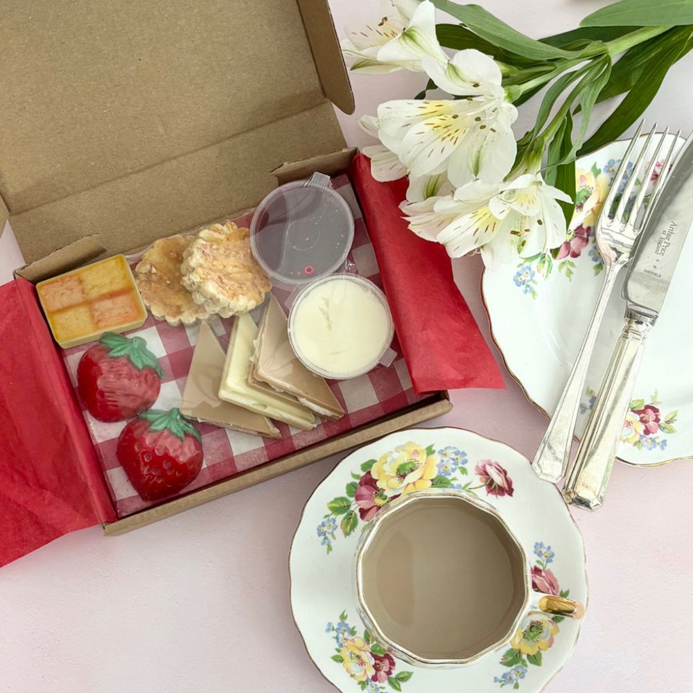 Chocolate Afternoon Cream Tea - Yumbles.com