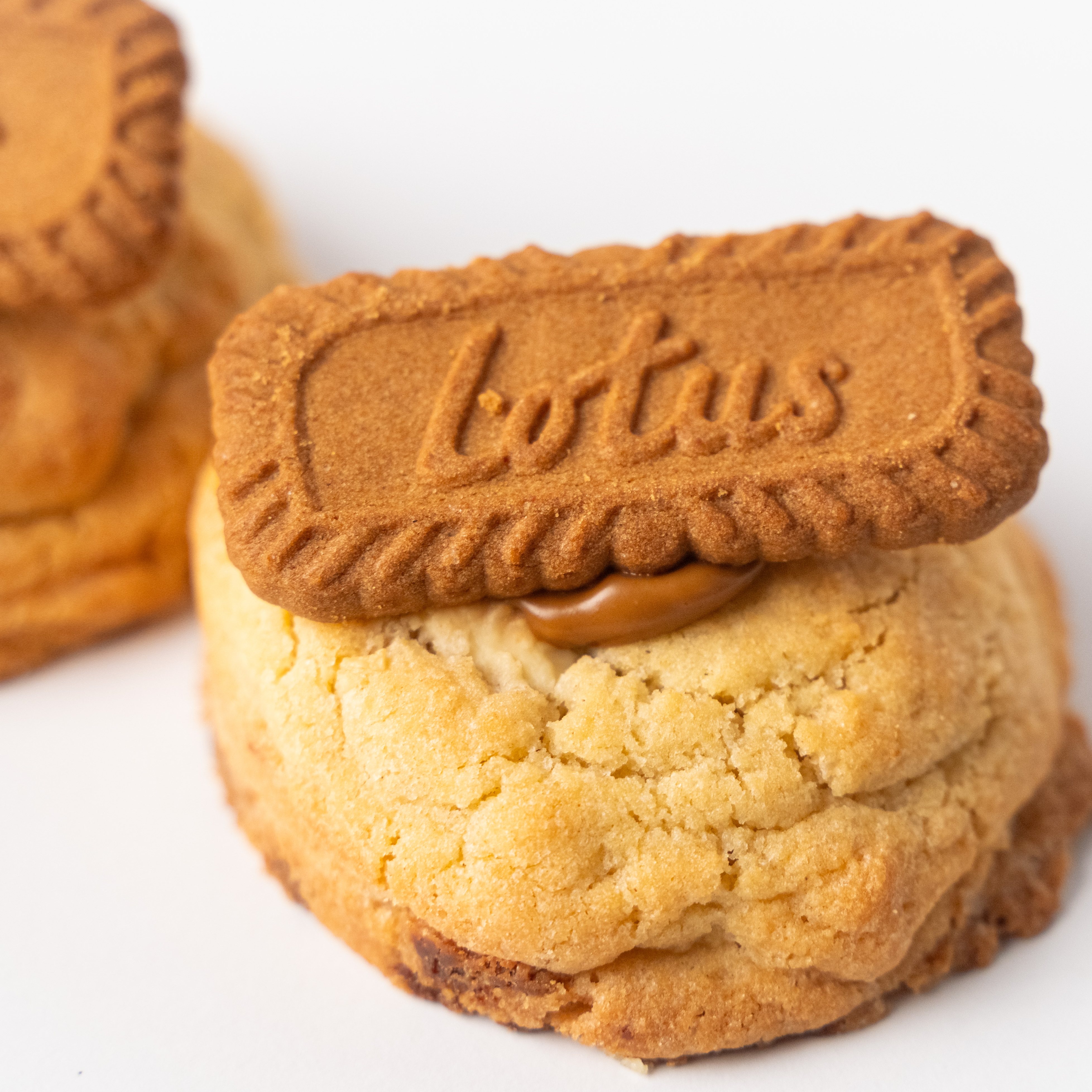 Biscoff Stuffed Cookies - Box of 6 - Yumbles.com