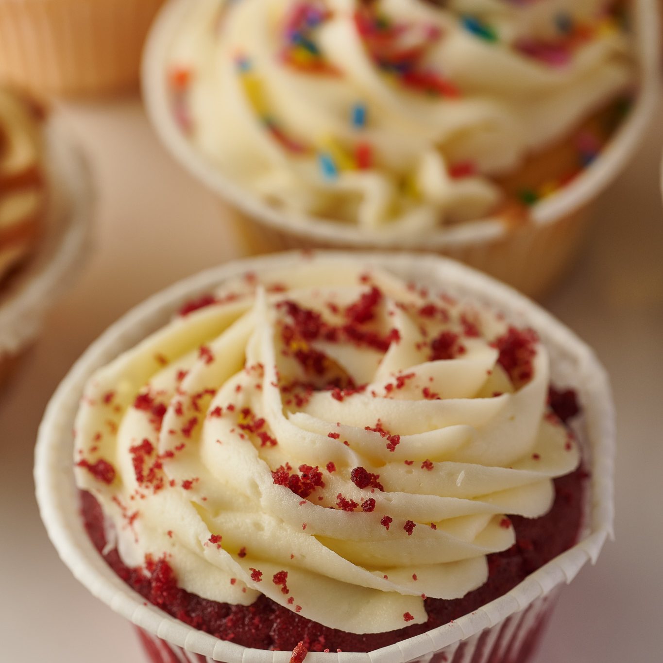 The Signature Cupcake Selection - Box of 6 - Yumbles.com