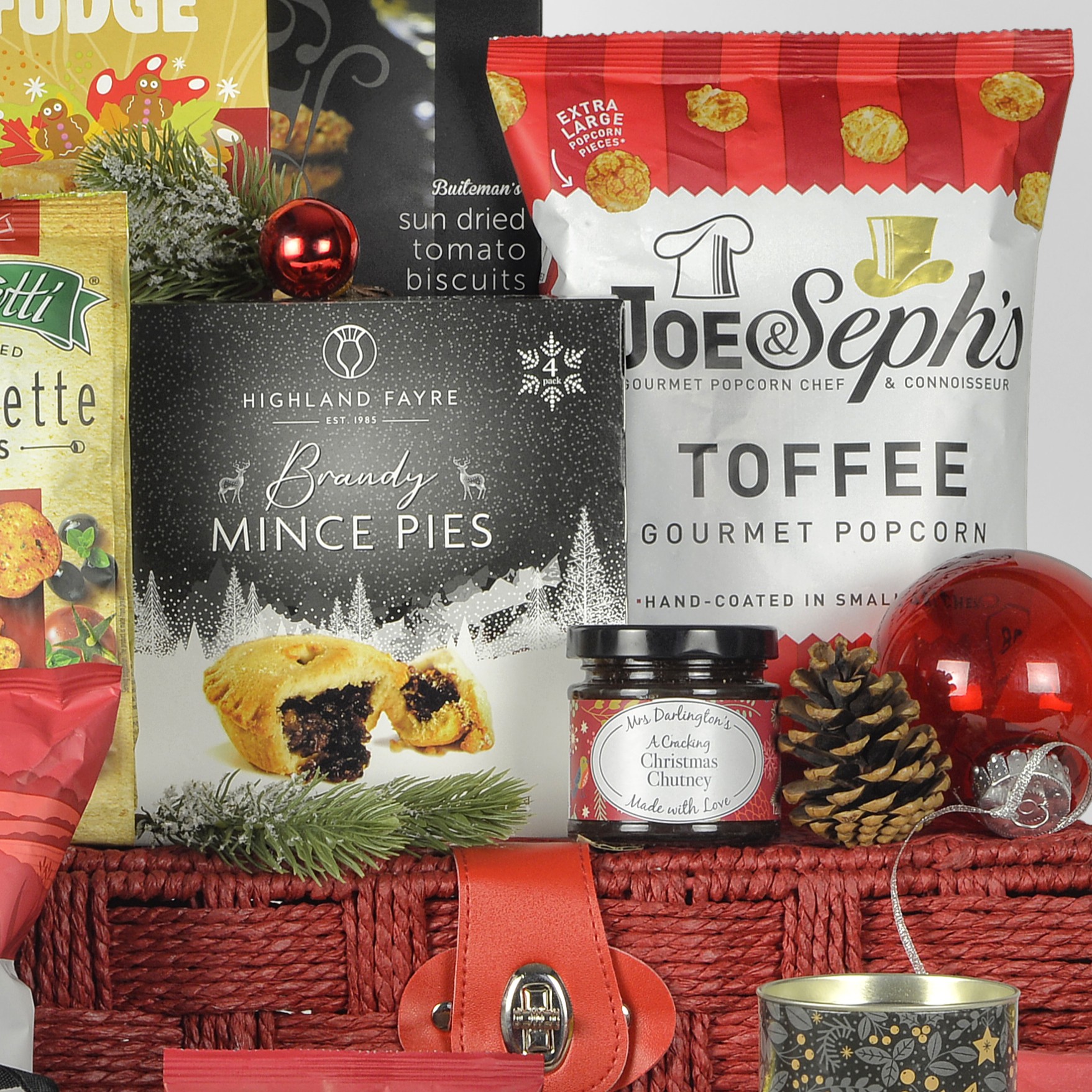 The First Noel Christmas Hamper - Yumbles.com