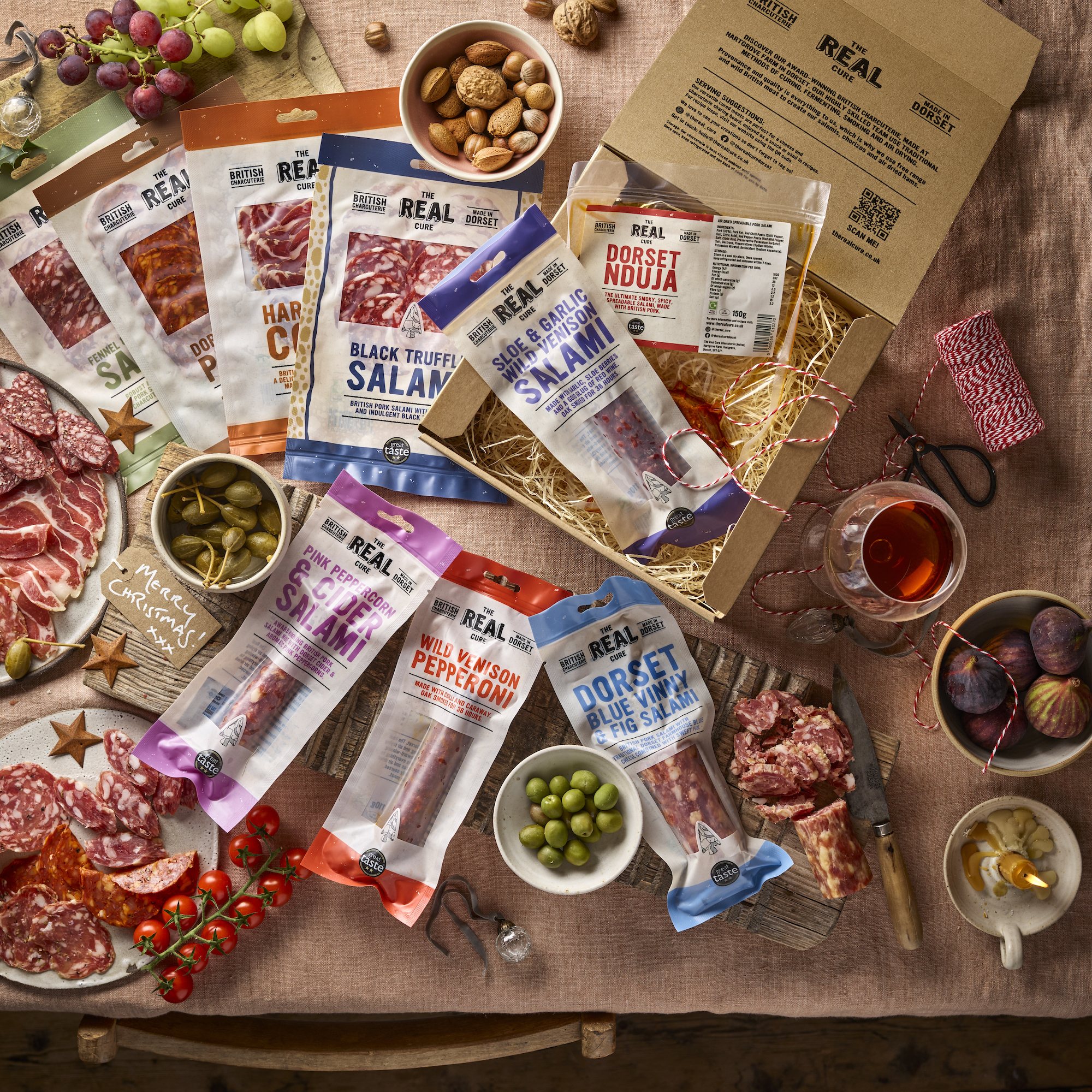 Christmas Charcuterie Hamper - Yumbles.com