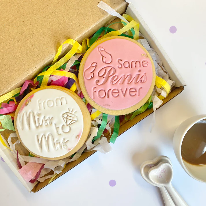 Hen Party Biscuit Gift Set - Yumbles.com