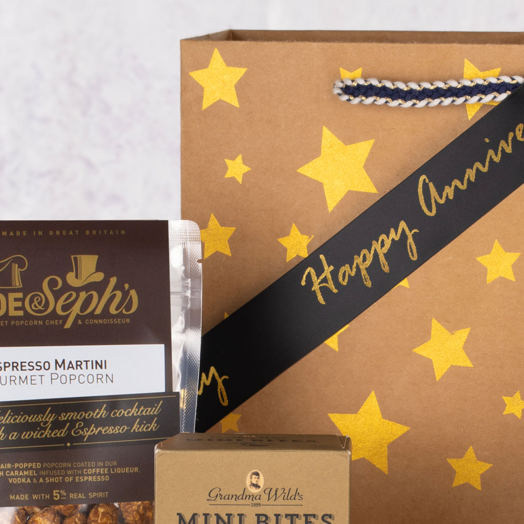 Happy Anniversary Hamper - Yumbles.com