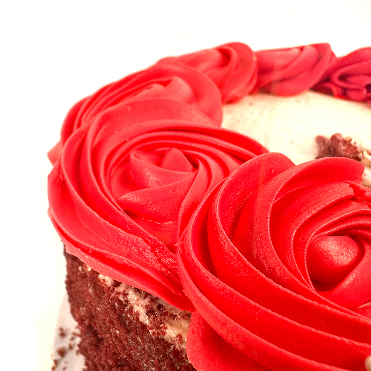 Red Velvet Valentine's Cake - Yumbles.com