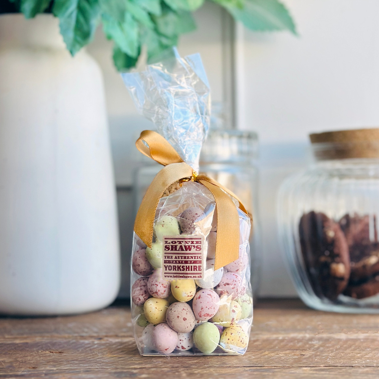 Easter Bunny Large Hamper of Treats - Yumbles.com